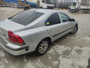 Вольво С60 2002 в Рига, объемом двигателя 2.40 л и пробегом 395 тыс. км за 1650 €, фото 9 на AUTOMOTO.COM.LV