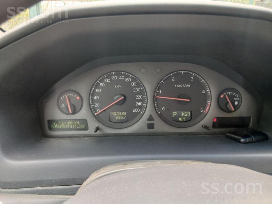 Volvo S60 2002 Rīga, ar dzinēja tilpumu 2.40 L un nobraukumu 400 tūkst. km par 1200 €, foto 6 vietnē AUTOMOTO.COM.LV