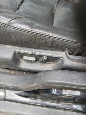 Volvo S60 2002 Rīga, ar dzinēja tilpumu 2.40 L un nobraukumu 400 tūkst. km par 1200 €, foto 12 vietnē AUTOMOTO.COM.LV