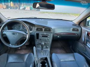 Volvo S60 2002 in Vilnius, with an engine capacity of 2.40 L and mileage of 400 thousand km for 1400 €, photo 8 on AUTOMOTO.COM.LV