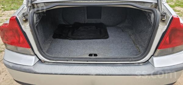 Вольво С60 2002 в Резекне, объемом двигателя 2.40 л и пробегом 336 тыс. км за 1490 €, фото 9 на AUTOMOTO.COM.LV