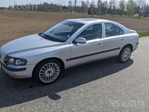 Volvo S60 2002 Rīga, ar dzinēja tilpumu 2.40 L un nobraukumu 252 tūkst. km par 3000 €, foto 5 vietnē AUTOMOTO.COM.LV
