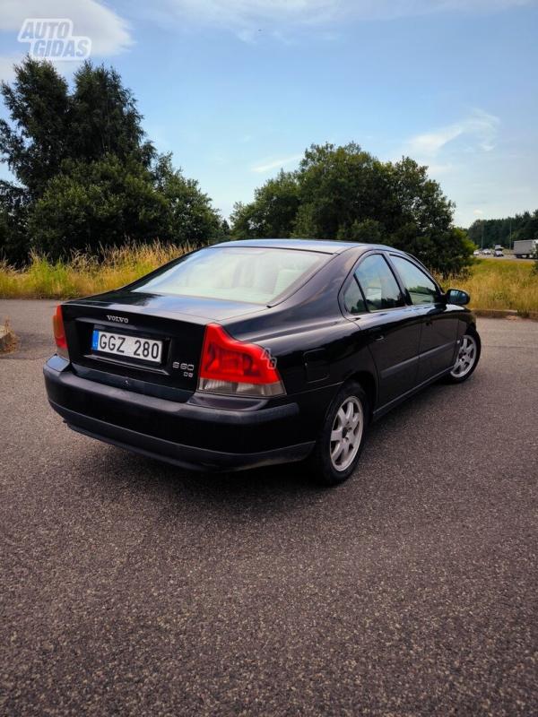 Volvo S60 2002 Viļņa, ar dzinēja tilpumu 2.40 L un nobraukumu 374 tūkst. km par 500 €, foto 5 vietnē AUTOMOTO.COM.LV