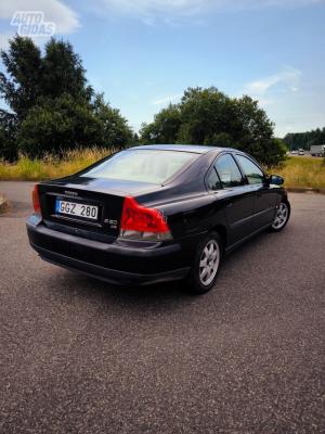 Volvo S60 2002 in Vilnius, with an engine capacity of 2.40 L and mileage of 374 thousand km for 500 €, photo 6 on AUTOMOTO.COM.LV