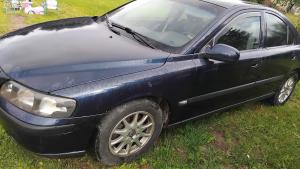 Volvo S60 2002 in Ukmerge, with an engine capacity of 2.40 L and mileage of 463 thousand km for 1000 €, photo  on AUTOMOTO.COM.LV