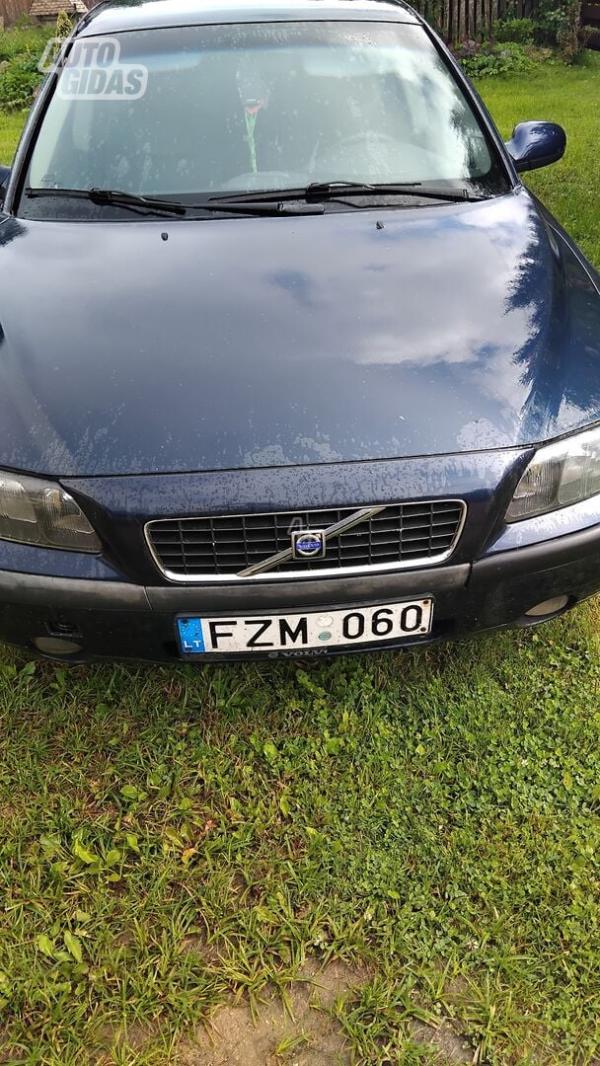 Volvo S60 2002 in Ukmerge, with an engine capacity of 2.40 L and mileage of 463 thousand km for 1000 €, photo 2 on AUTOMOTO.COM.LV