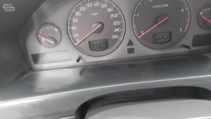 Volvo S60 2002 in Ukmerge, with an engine capacity of 2.40 L and mileage of 463 thousand km for 1000 €, photo 7 on AUTOMOTO.COM.LV