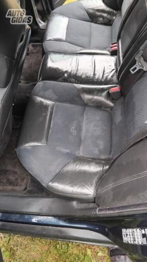 Volvo S60 2002 in Ukmerge, with an engine capacity of 2.40 L and mileage of 463 thousand km for 1000 €, photo 8 on AUTOMOTO.COM.LV