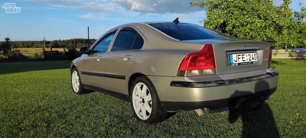 Volvo S60 2002 Elektrėnai, ar dzinēja tilpumu 2.40 L un nobraukumu 456 tūkst. km par 900 €, foto 1 vietnē AUTOMOTO.COM.LV