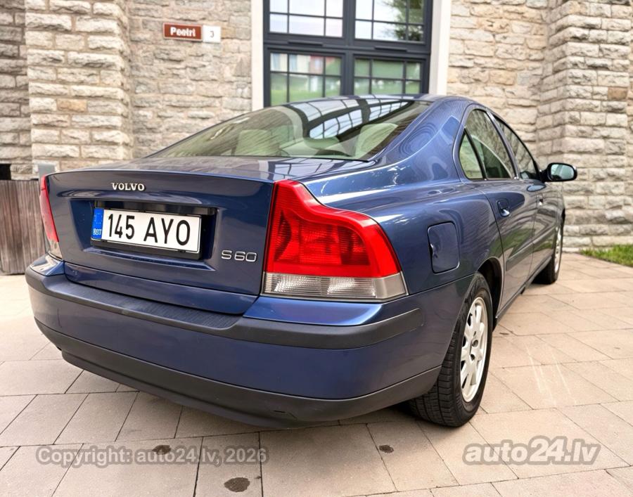 Volvo S60 2002 Tallina, ar dzinēja tilpumu 2.40 L un nobraukumu 333 tūkst. km par 1299 €, foto 4 vietnē AUTOMOTO.COM.LV