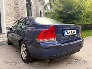 Volvo S60 2002 Tallina, ar dzinēja tilpumu 2.40 L un nobraukumu 333 tūkst. km par 1299 €, foto 5 vietnē AUTOMOTO.COM.LV