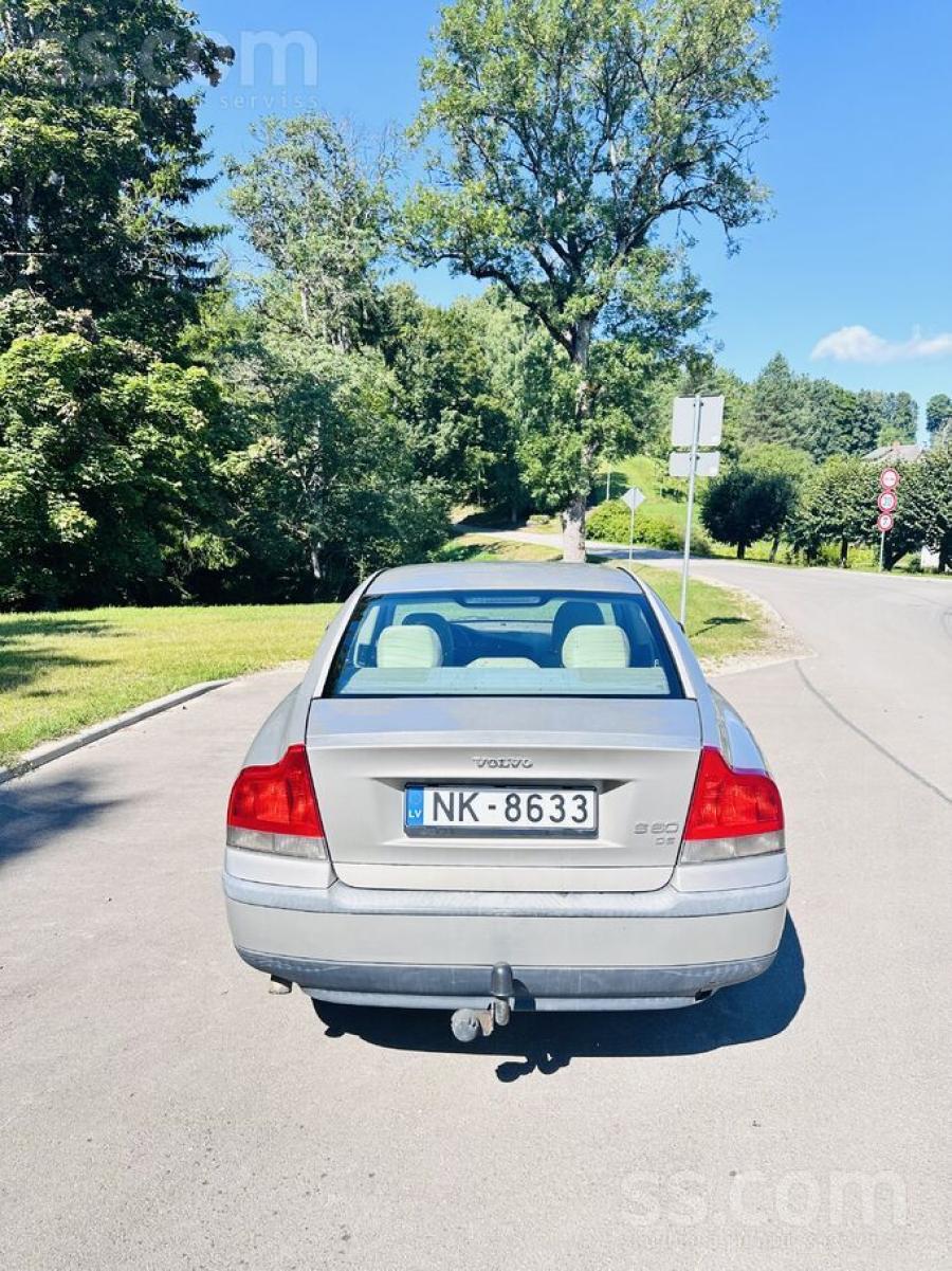 Volvo S60 2002 in Madona, with an engine capacity of 2.40 L and mileage of 328 thousand km for 1800 €, photo 4 on AUTOMOTO.COM.LV