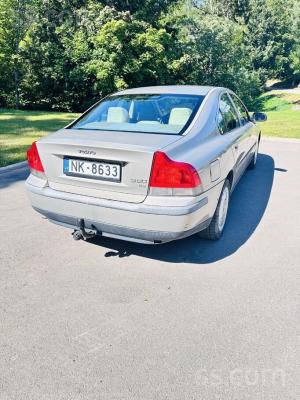 Volvo S60 2002 in Madona, with an engine capacity of 2.40 L and mileage of 328 thousand km for 1800 €, photo 5 on AUTOMOTO.COM.LV
