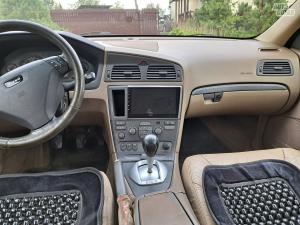 Volvo S60 2002 in Vilnius, with an engine capacity of 2.40 L and mileage of 370 thousand km for 650 €, photo 10 on AUTOMOTO.COM.LV