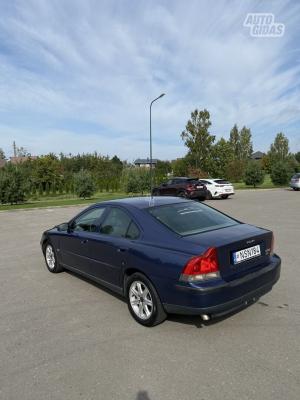 Volvo S60 2002 Kauņa, ar dzinēja tilpumu 2.40 L un nobraukumu 361 tūkst. km par 1300 €, foto 5 vietnē AUTOMOTO.COM.LV