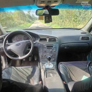 Volvo S60 2002 Gargždai, ar dzinēja tilpumu 2.40 L un nobraukumu 384 tūkst. km par 800 €, foto 7 vietnē AUTOMOTO.COM.LV