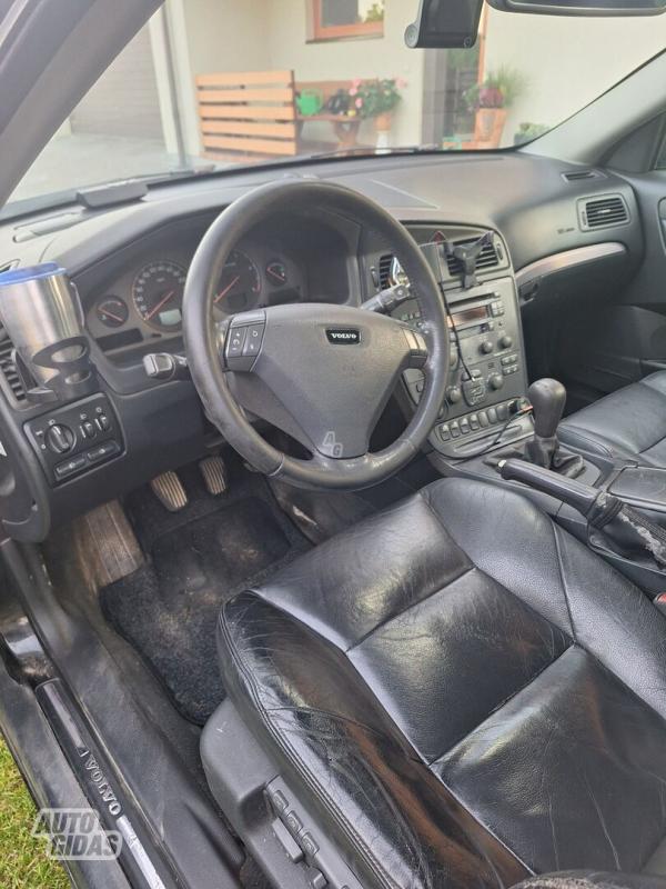 Volvo S60 2002 Viļņa, ar dzinēja tilpumu 2.40 L un nobraukumu 446 tūkst. km par 1200 €, foto 8 vietnē AUTOMOTO.COM.LV
