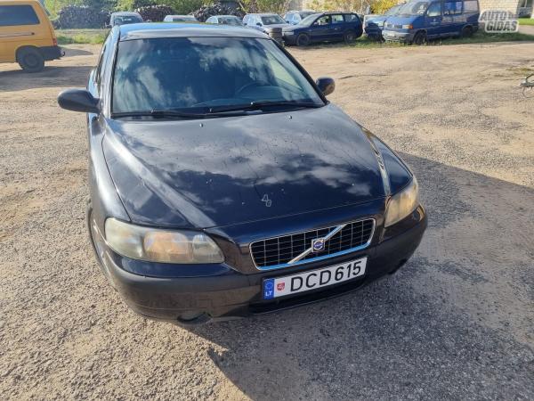 Вольво С60 2002 в Варена, объемом двигателя 2.40 л и пробегом 350 тыс. км за 1200 €, фото 4 на AUTOMOTO.COM.LV