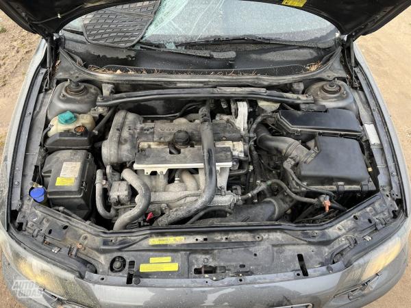 Volvo S60 2002 Ariogala vietnÄ Volvo S60 2002 Ariogala, ar dzinÄja tilpumu 2.50 L un nobraukumu 280 tÅ«kst. km par 830 ā¬, foto 9 vietnÄ AUTOMOTO.COM.LV