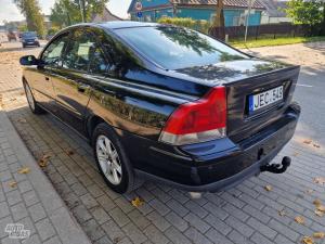 Volvo S60 2002 Ukmergė, ar dzinēja tilpumu 2.40 L un nobraukumu 339 tūkst. km par 1250 €, foto 4 vietnē AUTOMOTO.COM.LV