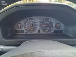 Volvo S60 2002 Ukmergė, ar dzinēja tilpumu 2.40 L un nobraukumu 339 tūkst. km par 1250 €, foto 10 vietnē AUTOMOTO.COM.LV