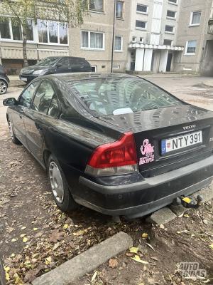 Вольво С60 2002 в Вильнюс, объемом двигателя 2.40 л и пробегом 431 тыс. км за 580 €, фото 5 на AUTOMOTO.COM.LV