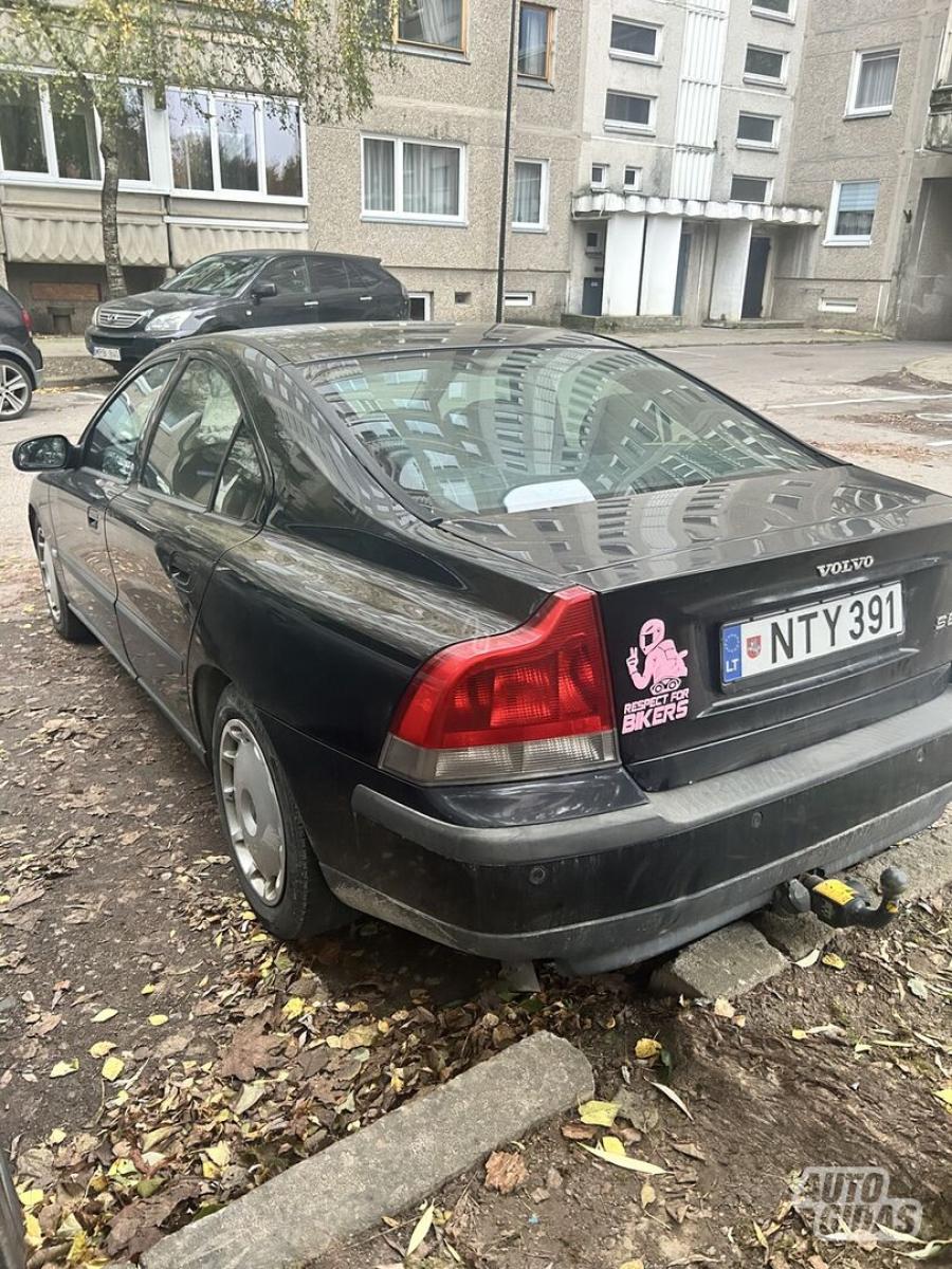 Вольво С60 2002 в Вильнюс, объемом двигателя 2.40 л и пробегом 431 тыс. км за 580 €, фото 5 на AUTOMOTO.COM.LV