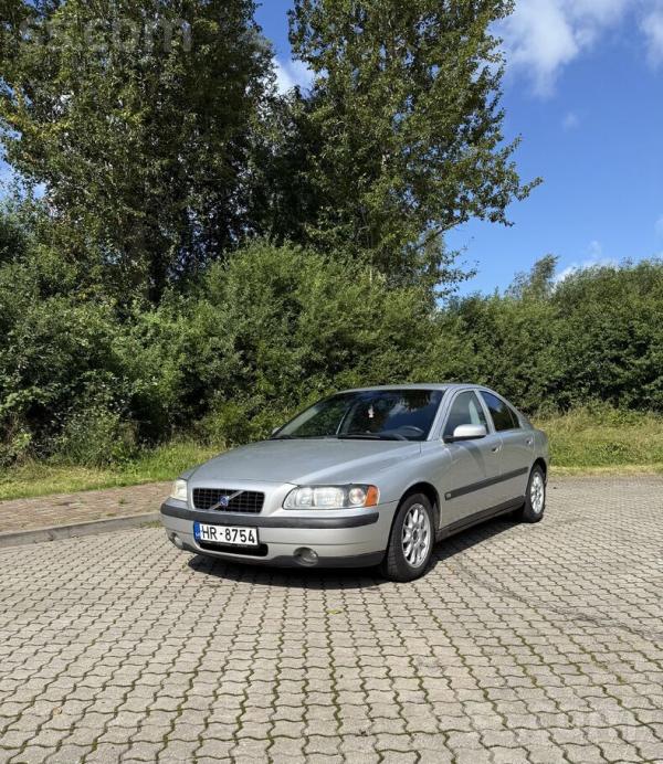 Volvo S60 2003 Ventspils, ar dzinēja tilpumu 2.40 L un nobraukumu 322 tūkst. km par 1350 €, foto 1 vietnē AUTOMOTO.COM.LV