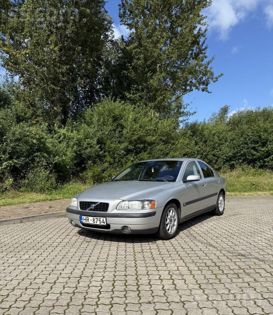 Volvo S60 2003 Ventspils, ar dzinēja tilpumu 2.40 L un nobraukumu 322 tūkst. km par 1350 €, foto 1 vietnē AUTOMOTO.COM.LV