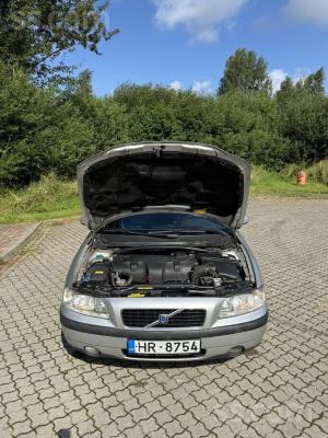 Volvo S60 2003 Ventspils, ar dzinēja tilpumu 2.40 L un nobraukumu 322 tūkst. km par 1350 €, foto 10 vietnē AUTOMOTO.COM.LV
