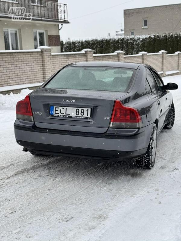 Volvo S60 2003 in Salcininkai, with an engine capacity of 2.40 L and mileage of 410 thousand km for 1250 €, photo 8 on AUTOMOTO.COM.LV
