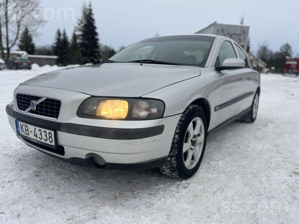 Volvo S60 2003 in Rezekne, with an engine capacity of 2.40 L and mileage of 390 thousand km for 2050 €, photo 2 on AUTOMOTO.COM.LV