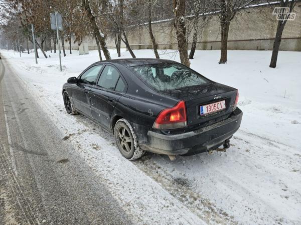 Volvo S60 2003 Prienai, ar dzinēja tilpumu 2.40 L un nobraukumu 333 tūkst. km par 500 €, foto 5 vietnē AUTOMOTO.COM.LV