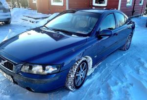 Volvo S60 2003 in Raseiniai, with an engine capacity of 2.40 L and mileage of 451 thousand km for 750 €, photo  on AUTOMOTO.COM.LV