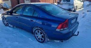 Volvo S60 2003 Raseiniai, ar dzinēja tilpumu 2.40 L un nobraukumu 451 tūkst. km par 750 €, foto 3 vietnē AUTOMOTO.COM.LV