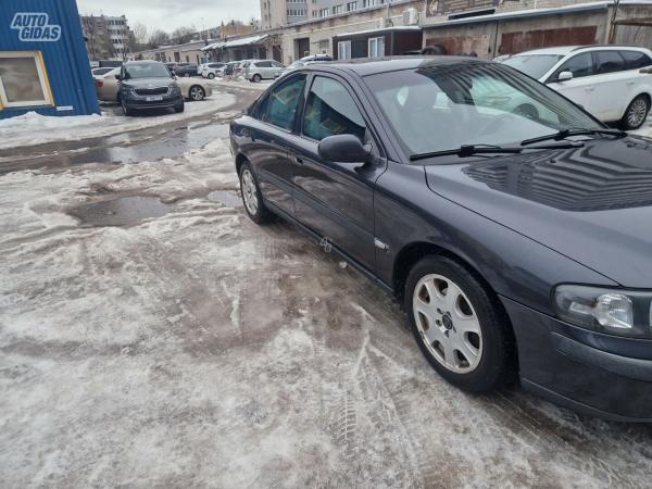 Volvo S60 2003 Kauņa, ar dzinēja tilpumu 2.40 L un nobraukumu 250 tūkst. km par 1599 €, foto 5 vietnē AUTOMOTO.COM.LV