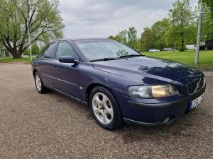 Volvo S60 2003 in Vilnius, with an engine capacity of 2.40 L and mileage of 408 thousand km for 1399 €, photo  on AUTOMOTO.COM.LV