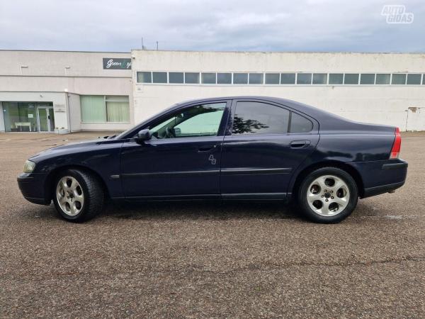 Volvo S60 2003 Viļņa, ar dzinēja tilpumu 2.40 L un nobraukumu 408 tūkst. km par 1399 €, foto 10 vietnē AUTOMOTO.COM.LV