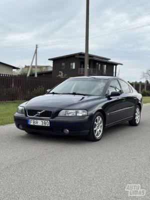 Volvo S60 2003 in Salcininkai, with an engine capacity of 2.40 L and mileage of 325 thousand km for 1350 €, photo 3 on AUTOMOTO.COM.LV