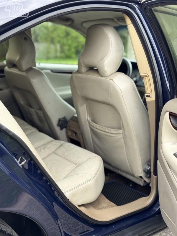 Volvo S60 2003 in Salcininkai, with an engine capacity of 2.40 L and mileage of 325 thousand km for 1350 €, photo 10 on AUTOMOTO.COM.LV