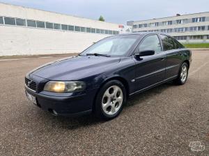 Volvo S60 2003 in Vilnius, with an engine capacity of 2.40 L and mileage of 408 thousand km for 1399 €, photo 4 on AUTOMOTO.COM.LV