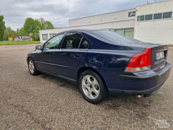 Volvo S60 2003 Viļņa, ar dzinēja tilpumu 2.40 L un nobraukumu 408 tūkst. km par 1399 €, foto 4 vietnē AUTOMOTO.COM.LV