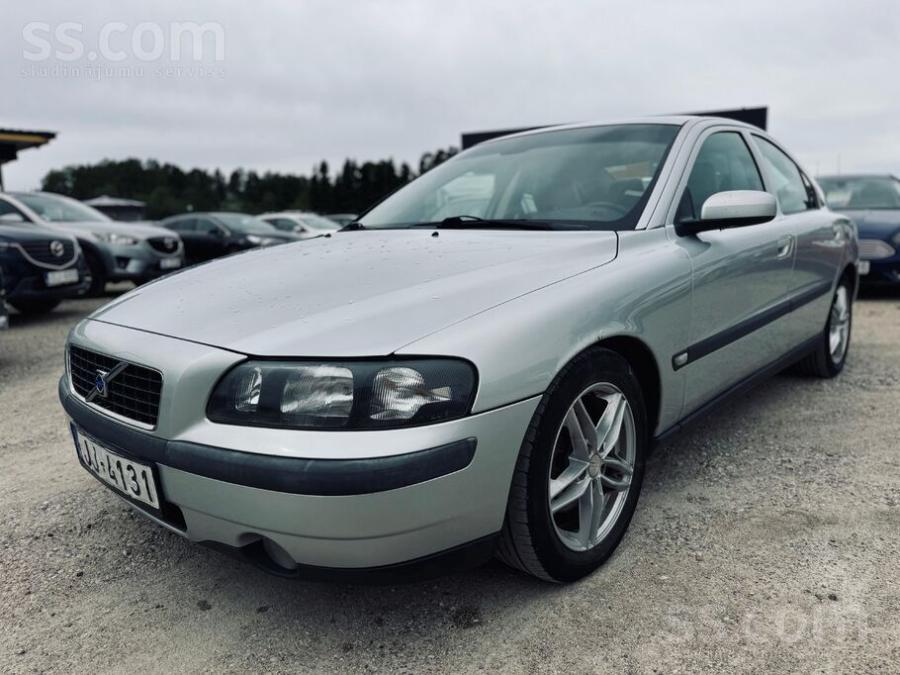 Volvo S60 2003 Cēsis, ar dzinēja tilpumu 2.40 L un nobraukumu 0 tūkst. km par 590 €, foto 3 vietnē AUTOMOTO.COM.LV