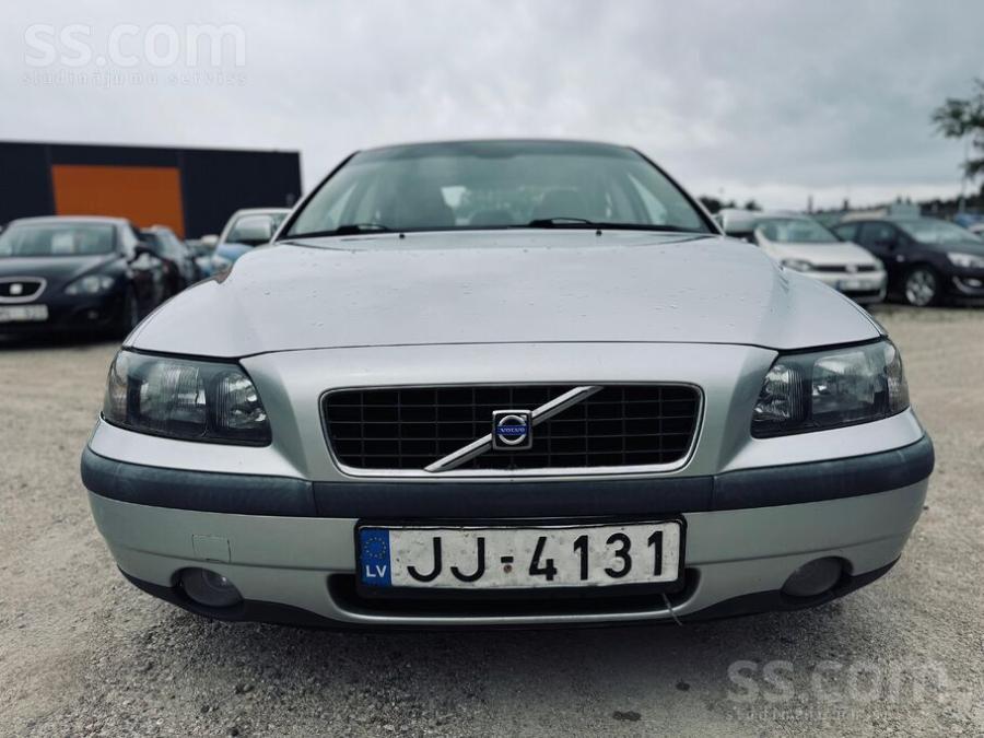 Volvo S60 2003 Cēsis, ar dzinēja tilpumu 2.40 L un nobraukumu 0 tūkst. km par 590 €, foto 4 vietnē AUTOMOTO.COM.LV