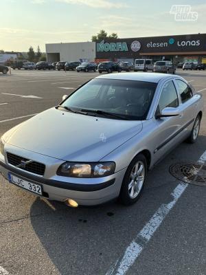 Volvo S60 2003 in Ukmerge, with an engine capacity of 2.40 L and mileage of 357 thousand km for 1200 €, photo  on AUTOMOTO.COM.LV