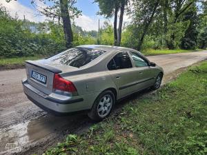 Volvo S60 2003 Viļņa, ar dzinēja tilpumu 2.40 L un nobraukumu 414 tūkst. km par 1100 €, foto 5 vietnē AUTOMOTO.COM.LV