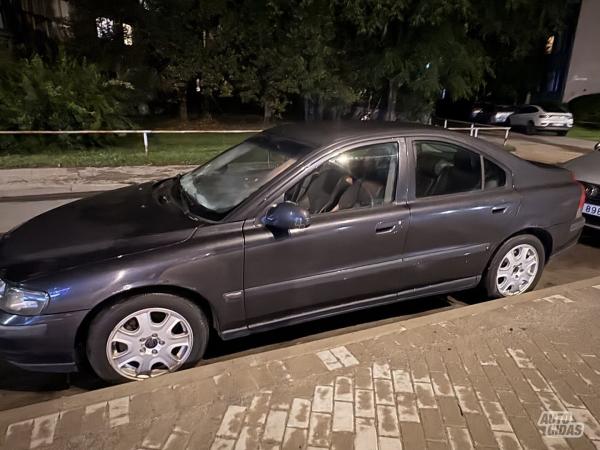 Вольво С60 2003 в Каунас, объемом двигателя 2.40 л и пробегом 263 тыс. км за 1500 €, фото 2 на AUTOMOTO.COM.LV
