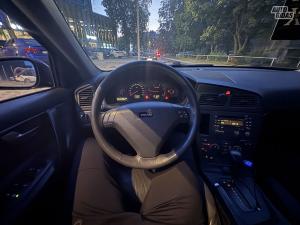 Volvo S60 2003 in Kaunas, with an engine capacity of 2.40 L and mileage of 263 thousand km for 1500 €, photo 8 on AUTOMOTO.COM.LV