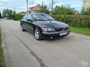 Volvo S60 2003 Šauļi, ar dzinēja tilpumu 2.40 L un nobraukumu 472 tūkst. km par 450 €, foto 3 vietnē AUTOMOTO.COM.LV