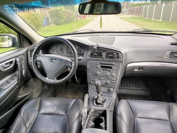 Volvo S60 2003 Šauļi vietnē Volvo S60 2003 Šauļi, ar dzinēja tilpumu 2.40 L un nobraukumu 472 tūkst. km par 450 €, foto 7 vietnē AUTOMOTO.COM.LV